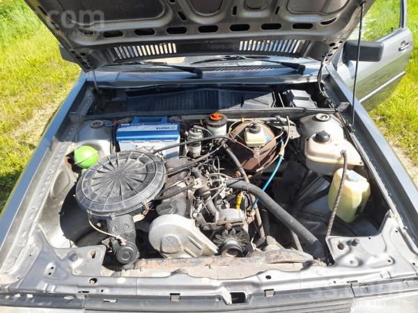 Grey Audi 80 1986 in Riga, with an engine capacity of 1.80 L and mileage of 260 thousand km for 4500 €, photo 6 on AUTOMOTO.COM.LV