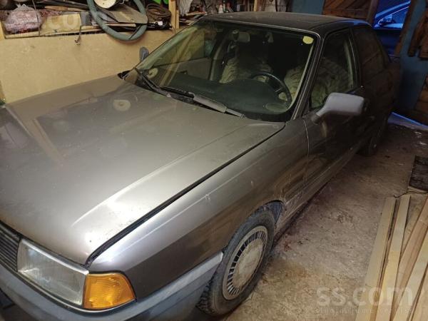 Grey Audi 80 1987 in Talsi, with an engine capacity of 1.80 L and mileage of 346 thousand km for 300 €, photo 1 on AUTOMOTO.COM.LV