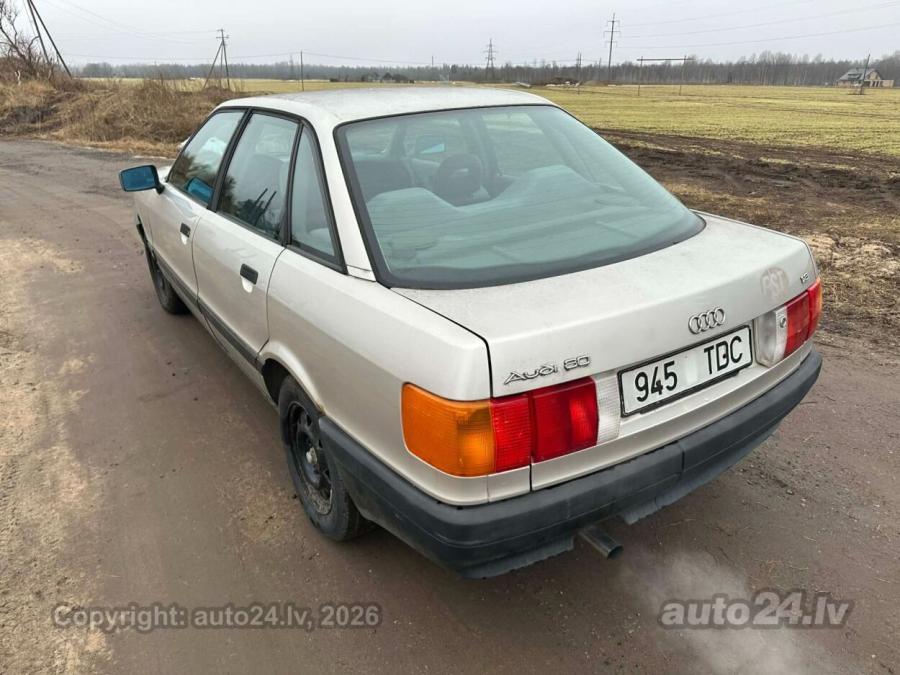 Pelēks Audi 80 1987 Tallina, ar dzinēja tilpumu 1.80 L un nobraukumu 0 tūkst. km par 1000 €, foto 2 vietnē AUTOMOTO.COM.LV