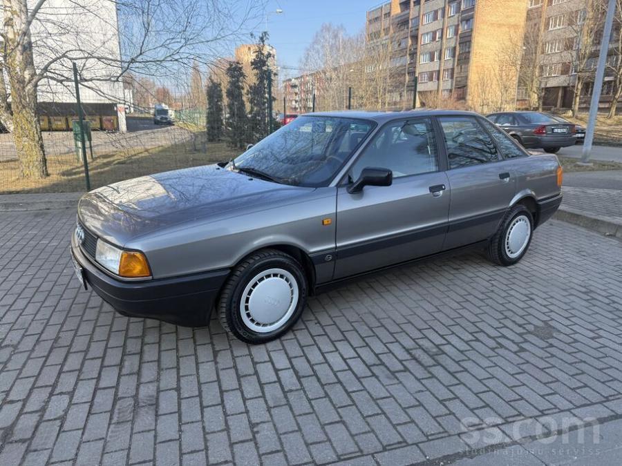Pelēks Audi 80 1987 Rīga, ar dzinēja tilpumu 1.80 L un nobraukumu 133 tūkst. km par 1700 €, foto 3 vietnē AUTOMOTO.COM.LV