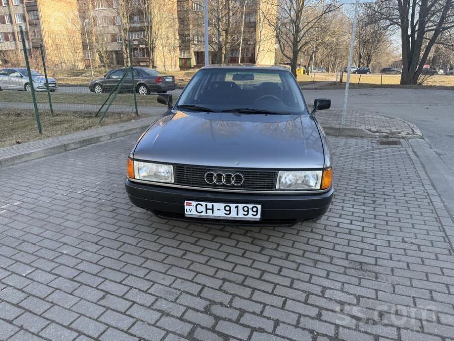 Pelēks Audi 80 1987 Rīga, ar dzinēja tilpumu 1.80 L un nobraukumu 133 tūkst. km par 1700 €, foto 4 vietnē AUTOMOTO.COM.LV