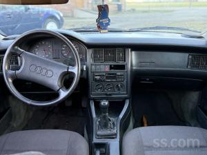 Pelēks Audi 80 1988 Kuldīga, ar dzinēja tilpumu 1.60 L un nobraukumu 267 tūkst. km par 1500 €, foto 8 vietnē AUTOMOTO.COM.LV