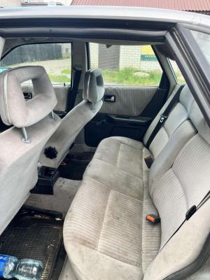 Pelēks Audi 80 1988 Kauņa, ar dzinēja tilpumu 1.76 L un nobraukumu 250 tūkst. km par 825 €, foto 8 vietnē AUTOMOTO.COM.LV