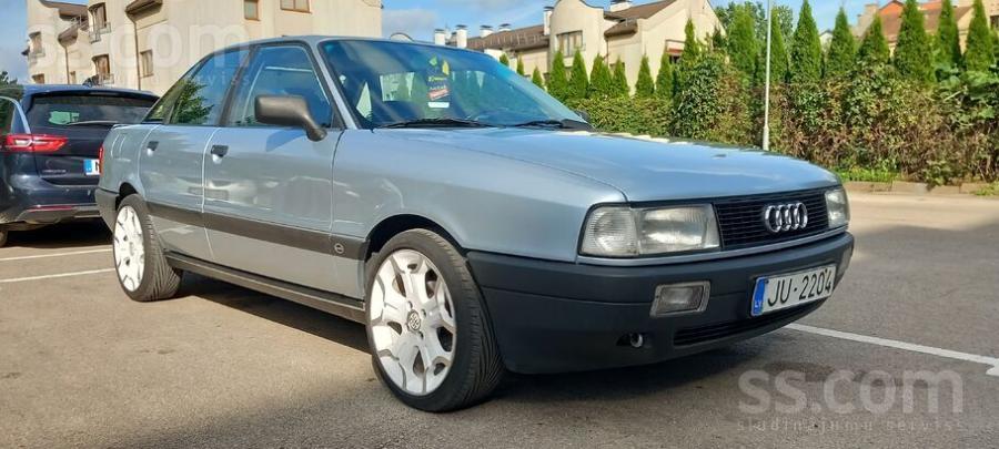 Grey Audi 80 1989 in Riga, with an engine capacity of 2.00 L and mileage of 297 thousand km for 3000 €, photo 1 on AUTOMOTO.COM.LV