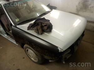Grey Audi 80 1989 in Riga, with an engine capacity of 2.00 L and mileage of 297 thousand km for 3000 €, photo 3 on AUTOMOTO.COM.LV