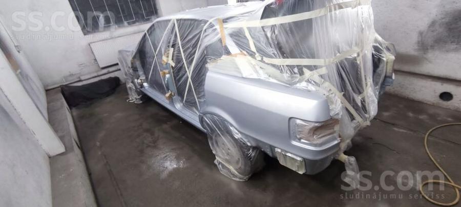 Grey Audi 80 1989 in Riga, with an engine capacity of 2.00 L and mileage of 297 thousand km for 3000 €, photo 10 on AUTOMOTO.COM.LV