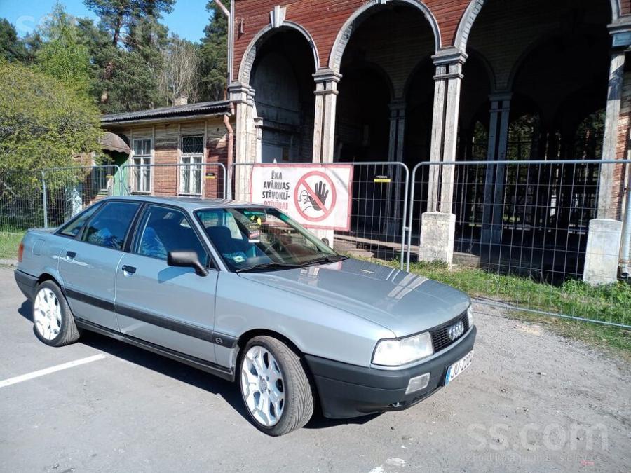 Grey Audi 80 1989 in Riga, with an engine capacity of 2.00 L and mileage of 297 thousand km for 3000 €, photo 12 on AUTOMOTO.COM.LV