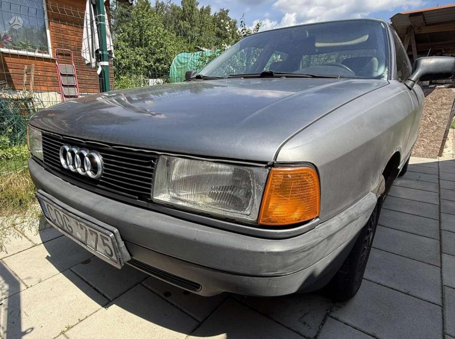 Серый Ауди 80 1990 в Вильнюс, объемом двигателя 1.60 л и пробегом 320 тыс. км за 650 €, фото 1 на AUTOMOTO.COM.LV