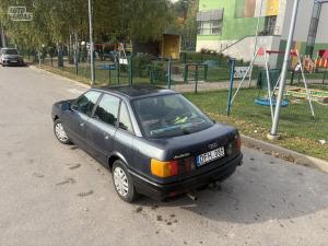 Pelēks Audi 80 1990 Viļņa, ar dzinēja tilpumu 2.00 L un nobraukumu 260 tūkst. km par 777 €, foto 7 vietnē AUTOMOTO.COM.LV