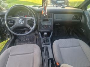 Grey Audi 80 1991 in Visaginas, with an engine capacity of 1.90 L and mileage of 310 thousand km for 1050 €, photo 10 on AUTOMOTO.COM.LV