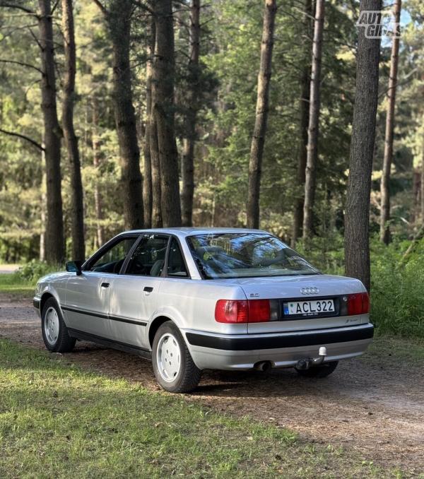 Pelēks Audi 80 1992 Viļņa, ar dzinēja tilpumu 2.00 L un nobraukumu 214 tūkst. km par 2250 €, foto 6 vietnē AUTOMOTO.COM.LV