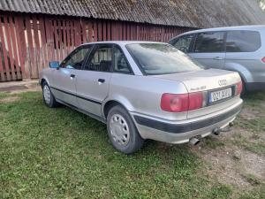 Pelēks Audi 80 1992 Veru, ar dzinēja tilpumu 2.00 L un nobraukumu 297 tūkst. km par 1500 €, foto 9 vietnē AUTOMOTO.COM.LV