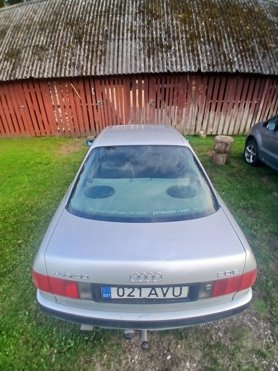 Pelēks Audi 80 1992 Veru, ar dzinēja tilpumu 2.00 L un nobraukumu 297 tūkst. km par 1500 €, foto 11 vietnē AUTOMOTO.COM.LV
