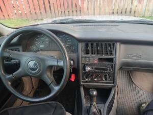 Pelēks Audi 80 1992 Veru, ar dzinēja tilpumu 2.00 L un nobraukumu 297 tūkst. km par 1500 €, foto 13 vietnē AUTOMOTO.COM.LV