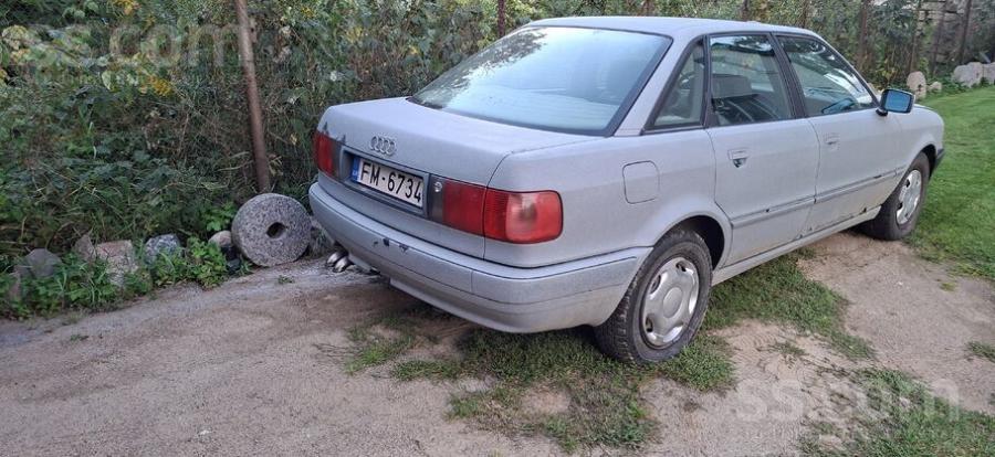 Grey Audi 80 1992 in Daugavpils, with an engine capacity of 1.90 L and mileage of 327 thousand km for 400 €, photo 3 on AUTOMOTO.COM.LV