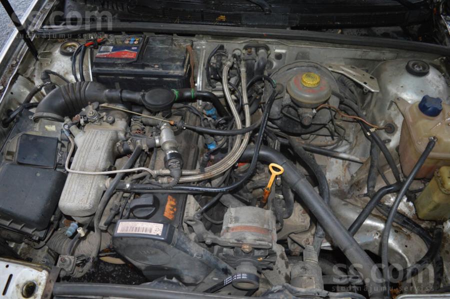 Pelēks Audi 80 1992 Rīga, ar dzinēja tilpumu 2.00 L un nobraukumu 300 tūkst. km par 600 €, foto 13 vietnē AUTOMOTO.COM.LV