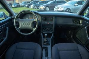 Pelēks Audi 80 1993 Liepāja, ar dzinēja tilpumu 1.90 L un nobraukumu 326 tūkst. km par 1000 €, foto 8 vietnē AUTOMOTO.COM.LV