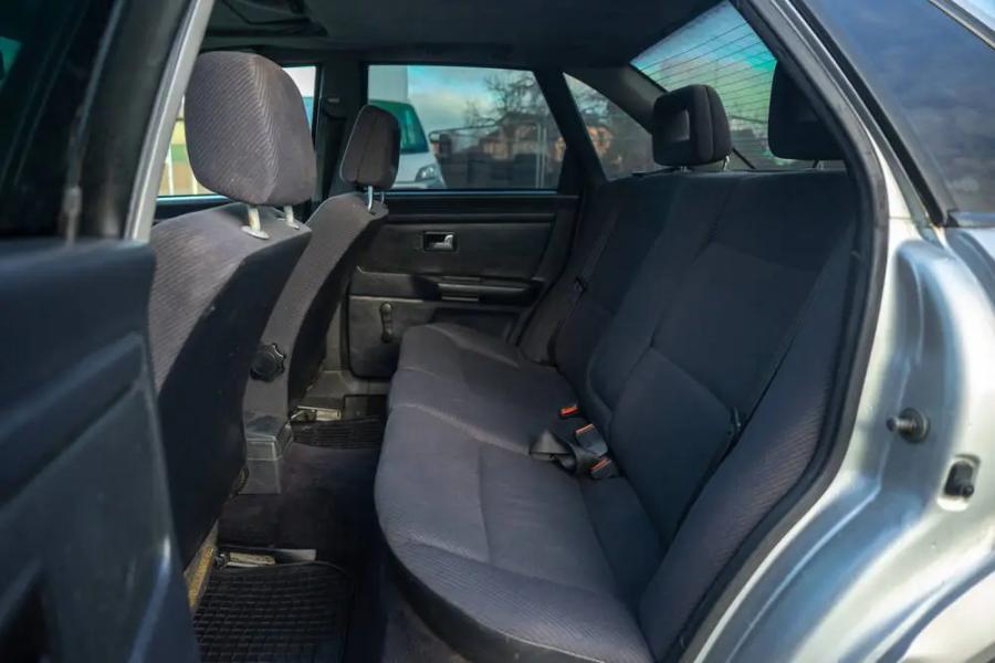 Pelēks Audi 80 1993 Liepāja, ar dzinēja tilpumu 1.90 L un nobraukumu 326 tūkst. km par 1000 €, foto 10 vietnē AUTOMOTO.COM.LV