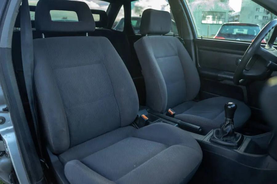 Pelēks Audi 80 1993 Liepāja, ar dzinēja tilpumu 1.90 L un nobraukumu 326 tūkst. km par 1000 €, foto 13 vietnē AUTOMOTO.COM.LV
