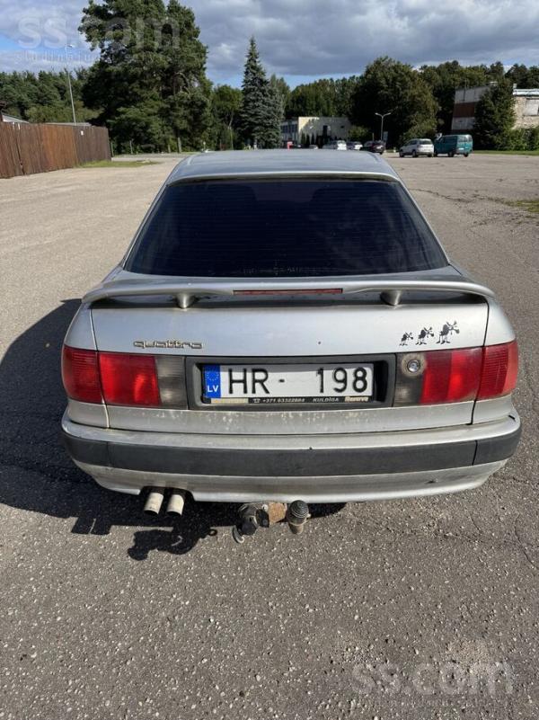 Audi 80 1993 Kuldīga vietnē Pelēks Audi 80 1993 Kuldīga, ar dzinēja tilpumu 2.00 L un nobraukumu 0 tūkst. km par 2000 €, foto 4 vietnē AUTOMOTO.COM.LV
