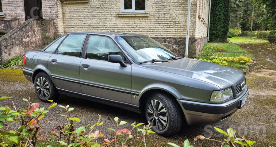 Grey Audi 80 1993 in Jekabpils, with an engine capacity of 2.00 L and mileage of 293 thousand km for 849 €, photo 4 on AUTOMOTO.COM.LV