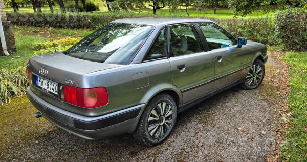 Grey Audi 80 1993 in Jekabpils, with an engine capacity of 2.00 L and mileage of 293 thousand km for 849 €, photo 5 on AUTOMOTO.COM.LV