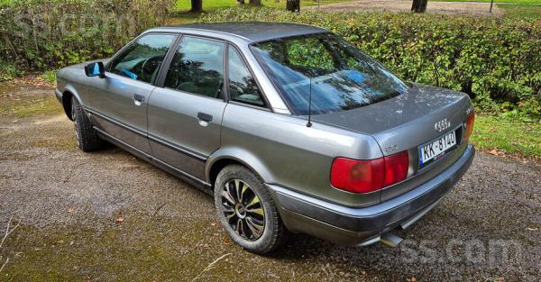 Grey Audi 80 1993 in Jekabpils, with an engine capacity of 2.00 L and mileage of 293 thousand km for 849 €, photo 6 on AUTOMOTO.COM.LV