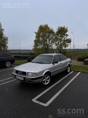 Grey Audi 80 1993 in Ogre, with an engine capacity of 2.00 L and mileage of 318 thousand km for 1600 €, photo 3 on AUTOMOTO.COM.LV
