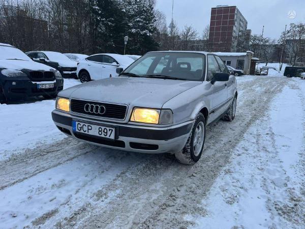 Grey Audi 80 1994 in Vilnius, with an engine capacity of 1.90 L and mileage of 299 thousand km for 850 €, photo 1 on AUTOMOTO.COM.LV