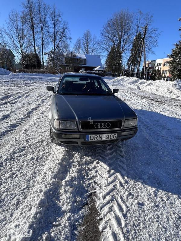 Grey Audi 80 1994 in Kaunas, with an engine capacity of 2.00 L and mileage of 280 thousand km for 1550 €, photo 1 on AUTOMOTO.COM.LV