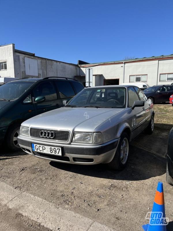 Grey Audi 80 1994 in Vilnius, with an engine capacity of 1.90 L and mileage of 299 thousand km for 1350 €, photo 1 on AUTOMOTO.COM.LV