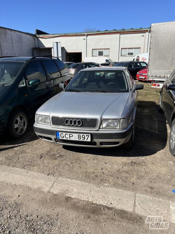 Grey Audi 80 1994 in Vilnius, with an engine capacity of 1.90 L and mileage of 299 thousand km for 1350 €, photo 4 on AUTOMOTO.COM.LV