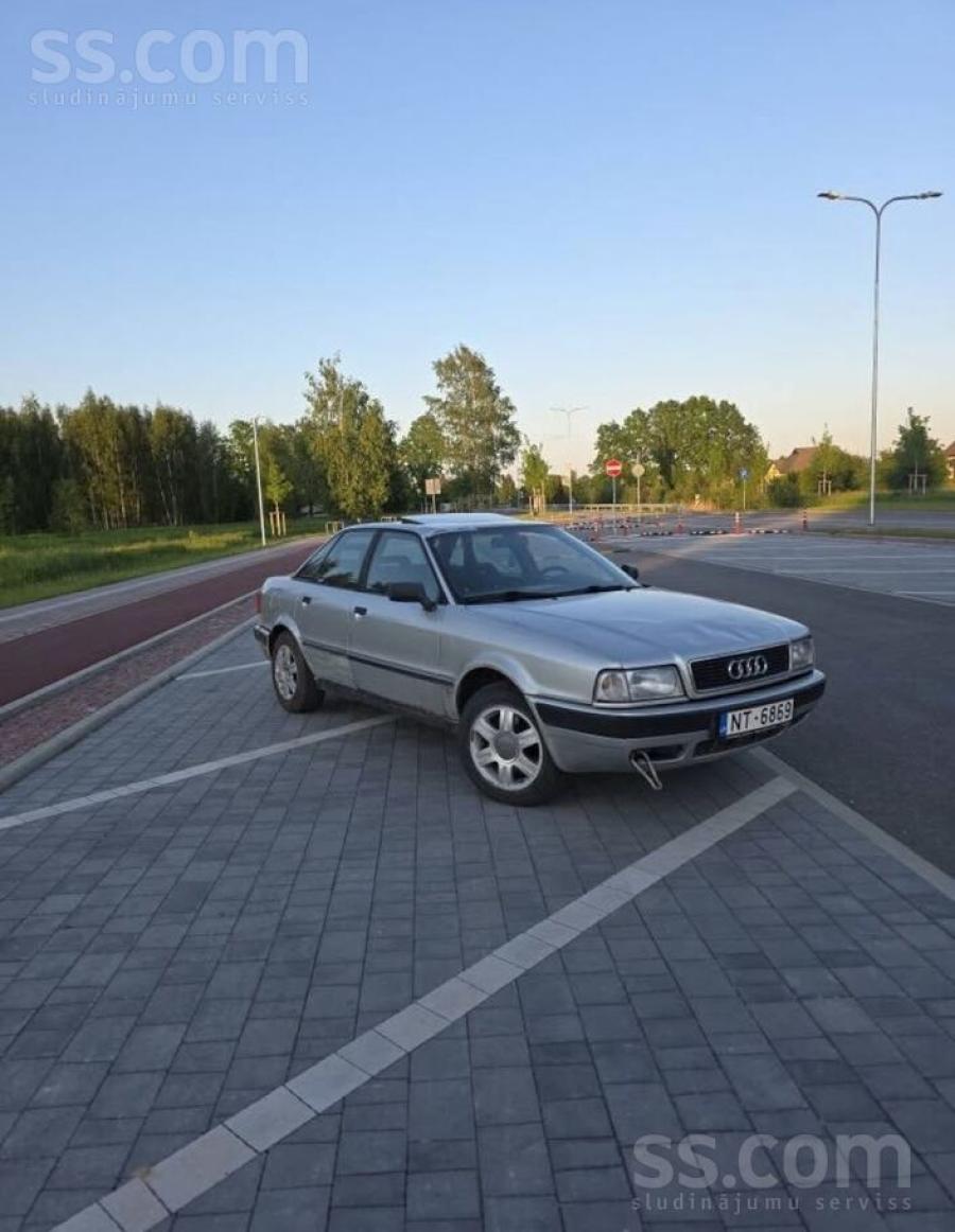 Pelēks Audi 80 1994 Dobele, ar dzinēja tilpumu 1.90 L un nobraukumu 0 tūkst. km par 800 €, foto 1 vietnē AUTOMOTO.COM.LV