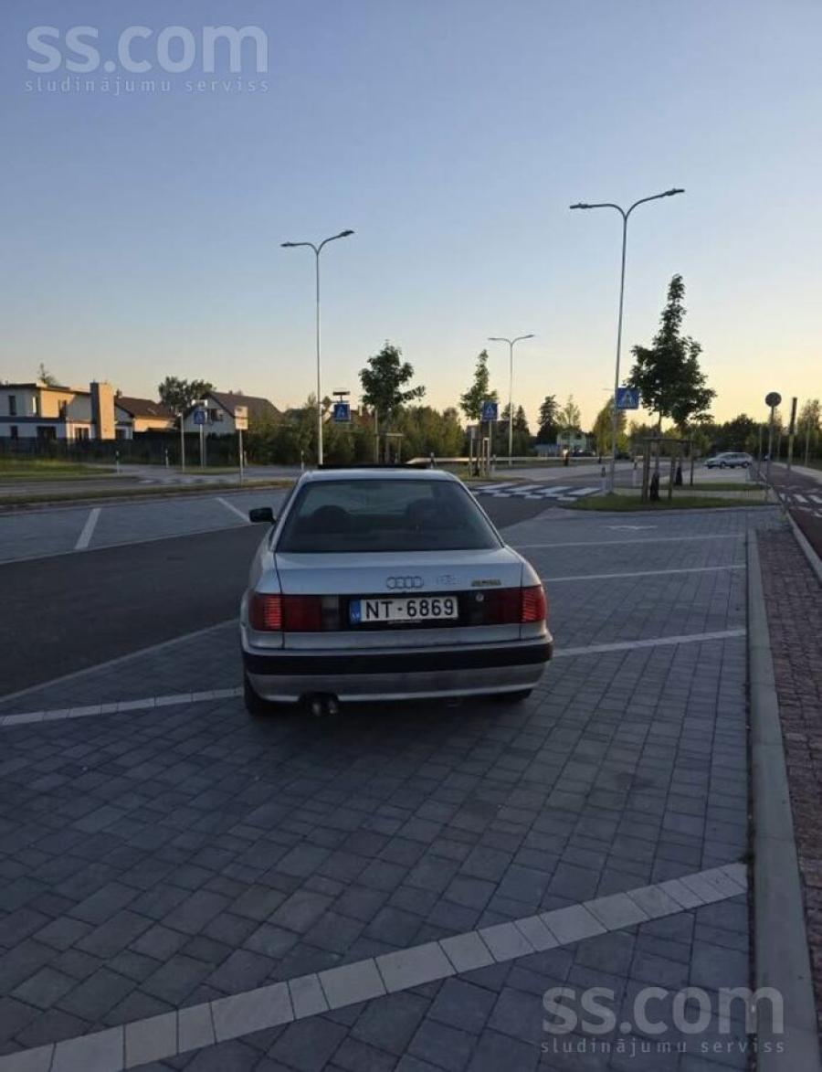Pelēks Audi 80 1994 Dobele, ar dzinēja tilpumu 1.90 L un nobraukumu 0 tūkst. km par 800 €, foto 4 vietnē AUTOMOTO.COM.LV