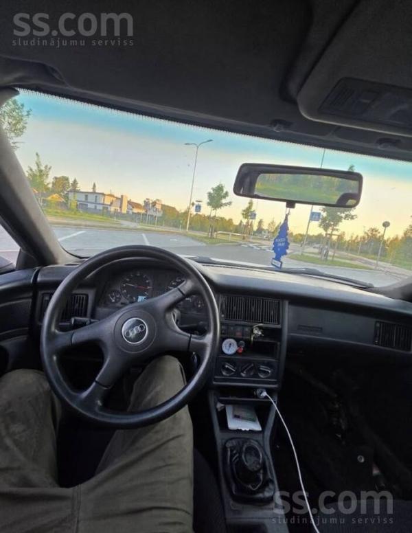 Grey Audi 80 1994 in Dobele, with an engine capacity of 1.90 L and mileage of 0 thousand km for 800 €, photo 4 on AUTOMOTO.COM.LV