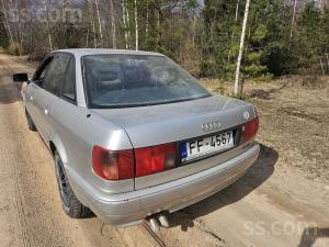 Pelēks Audi 80 1994 Bauska, ar dzinēja tilpumu 1.90 L un nobraukumu 336 tūkst. km par 1100 €, foto 5 vietnē AUTOMOTO.COM.LV