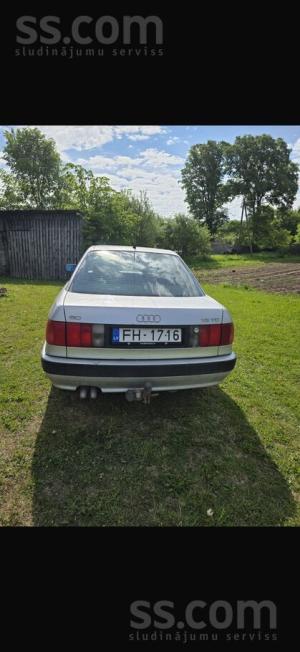 Серый Ауди 80 1994 в Цесис, объемом двигателя 1.90 л и пробегом 369 тыс. км за 650 €, фото 5 на AUTOMOTO.COM.LV