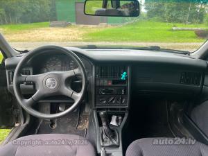 Grey Audi 80 1994 in Tallinn, with an engine capacity of 2.00 L and mileage of 252 thousand km for 850 €, photo 7 on AUTOMOTO.COM.LV