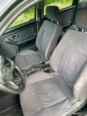 Grey Audi 80 1994 in Tallinn, with an engine capacity of 2.00 L and mileage of 252 thousand km for 850 €, photo 8 on AUTOMOTO.COM.LV