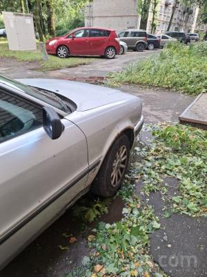 Pelēks Audi 80 1994 Rīga, ar dzinēja tilpumu 2.00 L un nobraukumu 335 tūkst. km par 600 €, foto 8 vietnē AUTOMOTO.COM.LV
