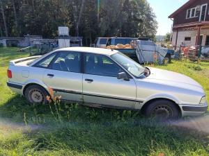 Pelēks Audi 80 1994 Šalčininkai, ar dzinēja tilpumu 1.90 L un nobraukumu 360 tūkst. km par 500 €, foto 3 vietnē AUTOMOTO.COM.LV