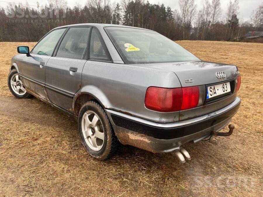 Pelēks Audi 80 1995 Balvi, ar dzinēja tilpumu 1.90 L un nobraukumu 431 tūkst. km par 850 €, foto 3 vietnē AUTOMOTO.COM.LV
