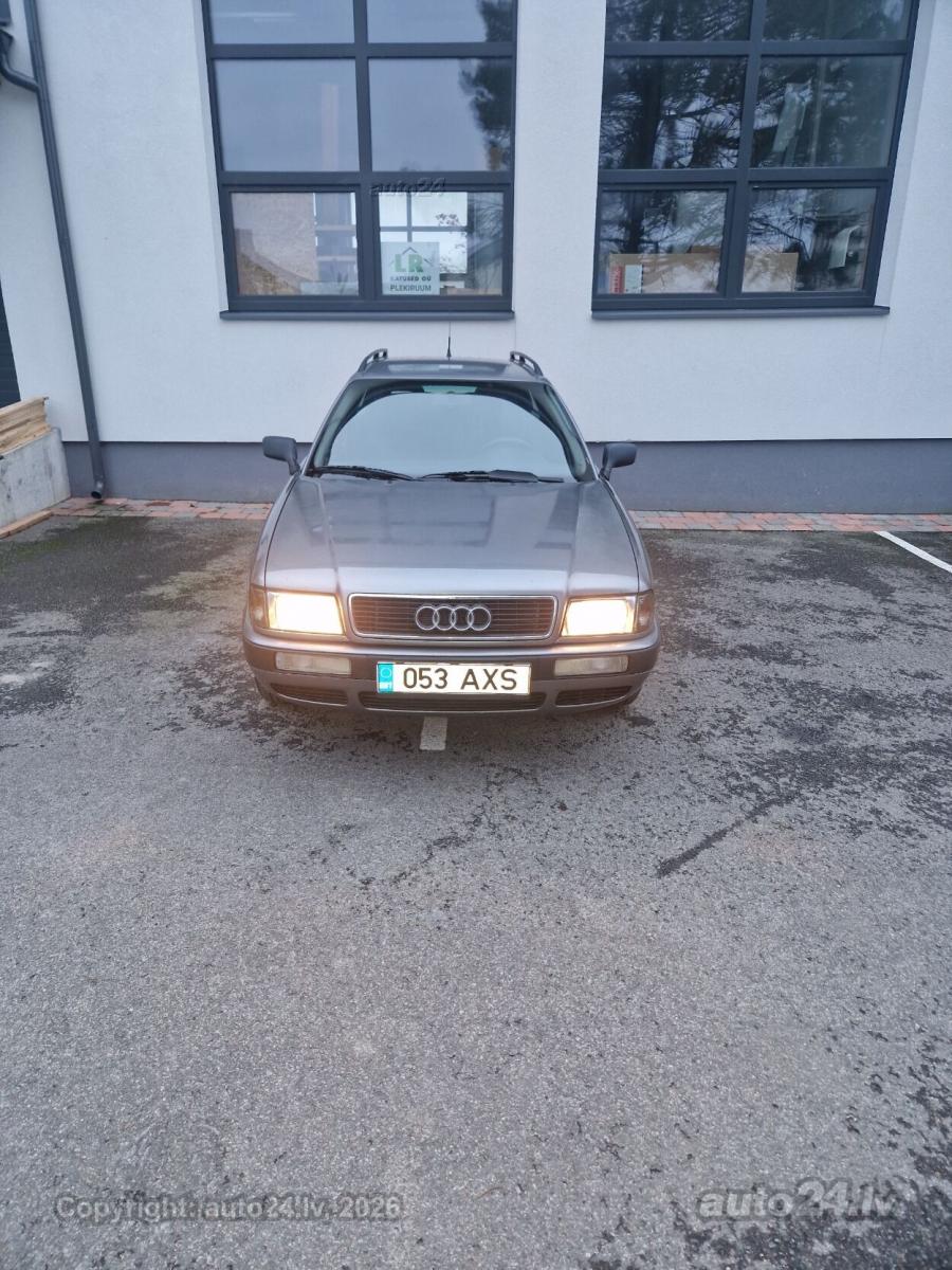 Pelēks Audi 80 1993 Rakvere, ar dzinēja tilpumu 2.00 L un nobraukumu 240 tūkst. km par 1550 €, foto 1 vietnē AUTOMOTO.COM.LV