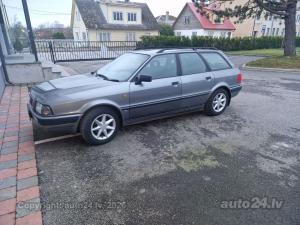 Pelēks Audi 80 1993 Rakvere, ar dzinēja tilpumu 2.00 L un nobraukumu 240 tūkst. km par 1550 €, foto 5 vietnē AUTOMOTO.COM.LV