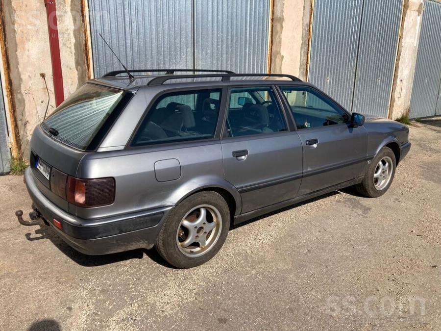 Pelēks Audi 80 1994 Ogre, ar dzinēja tilpumu 1.90 L un nobraukumu 391 tūkst. km par 1300 €, foto 12 vietnē AUTOMOTO.COM.LV
