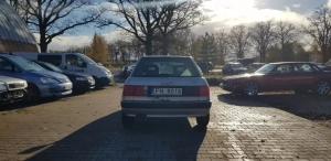 Pelēks Audi 80 1994 Valmiera, ar dzinēja tilpumu 2.00 L un nobraukumu 269 tūkst. km par 550 €, foto 5 vietnē AUTOMOTO.COM.LV