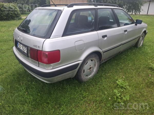 Pelēks Audi 80 1994 Valmiera, ar dzinēja tilpumu 2.00 L un nobraukumu 390 tūkst. km par 490 €, foto 1 vietnē AUTOMOTO.COM.LV