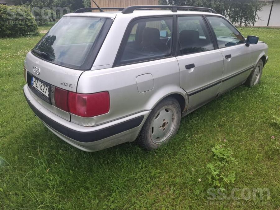 Серый Ауди 80 1994 в Валмиера, объемом двигателя 2.00 л и пробегом 390 тыс. км за 490 €, фото 1 на AUTOMOTO.COM.LV