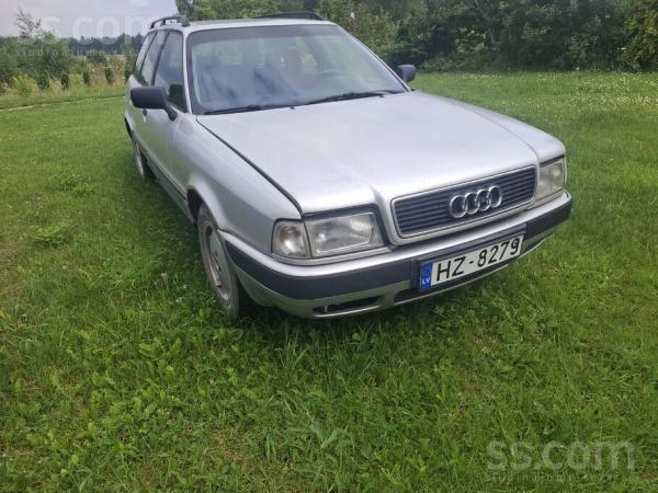 Pelēks Audi 80 1994 Valmiera, ar dzinēja tilpumu 2.00 L un nobraukumu 390 tūkst. km par 490 €, foto 2 vietnē AUTOMOTO.COM.LV