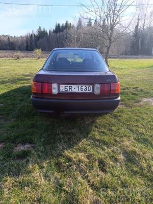 Red Audi 80 1991 in Rezekne, with an engine capacity of 1.80 L and mileage of 538 thousand km for 800 €, photo 3 on AUTOMOTO.COM.LV